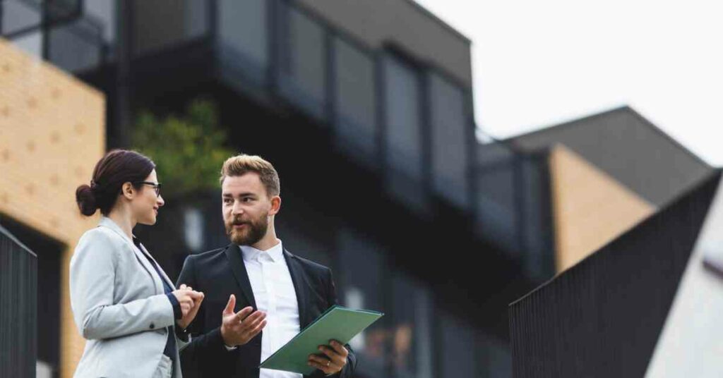 Courtier en Assurance : Définition | Tout savoir sur le métier